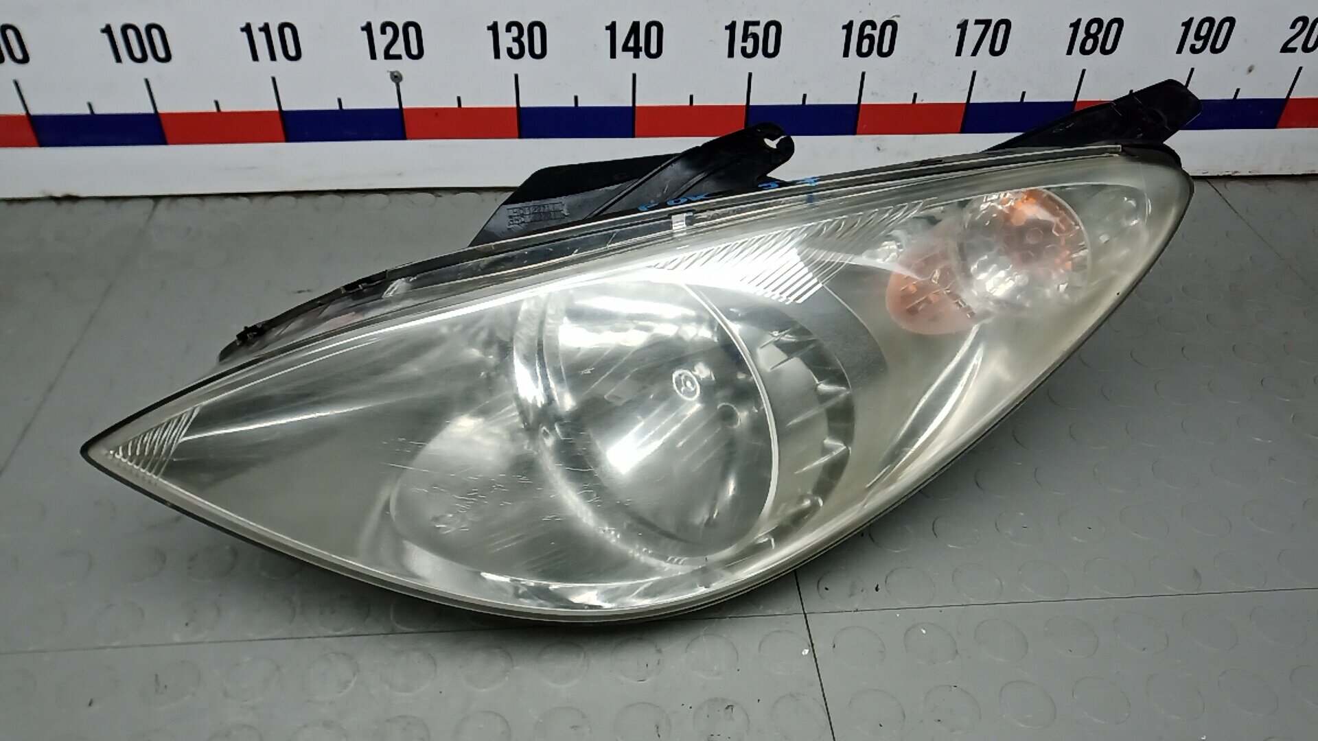 Фара левая HYUNDAI I20 PB