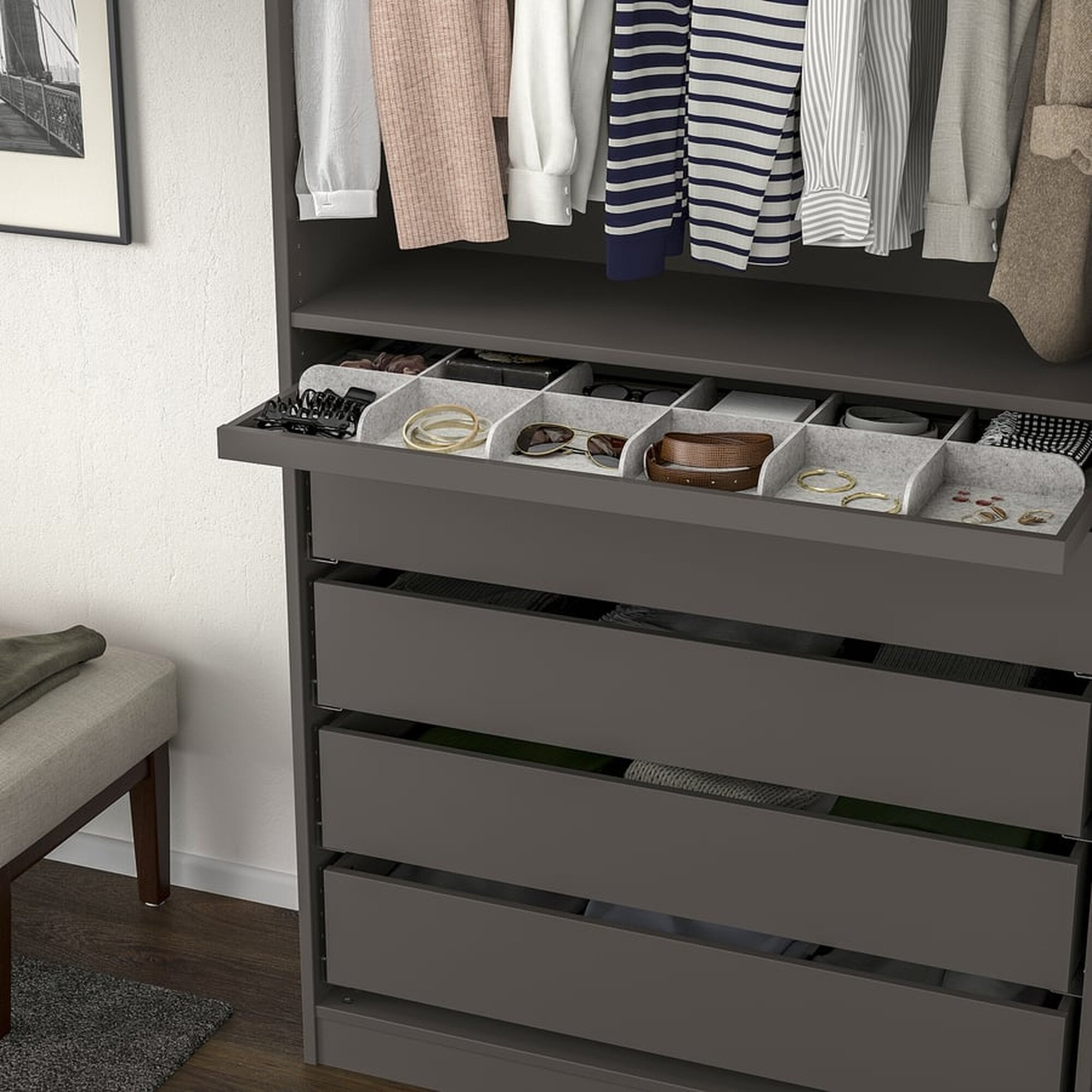 Выдвижная полка с разделителем IKEA KOMPLEMENT , цвет темно-серый /светло-серый 100х35 см 894.369.80
