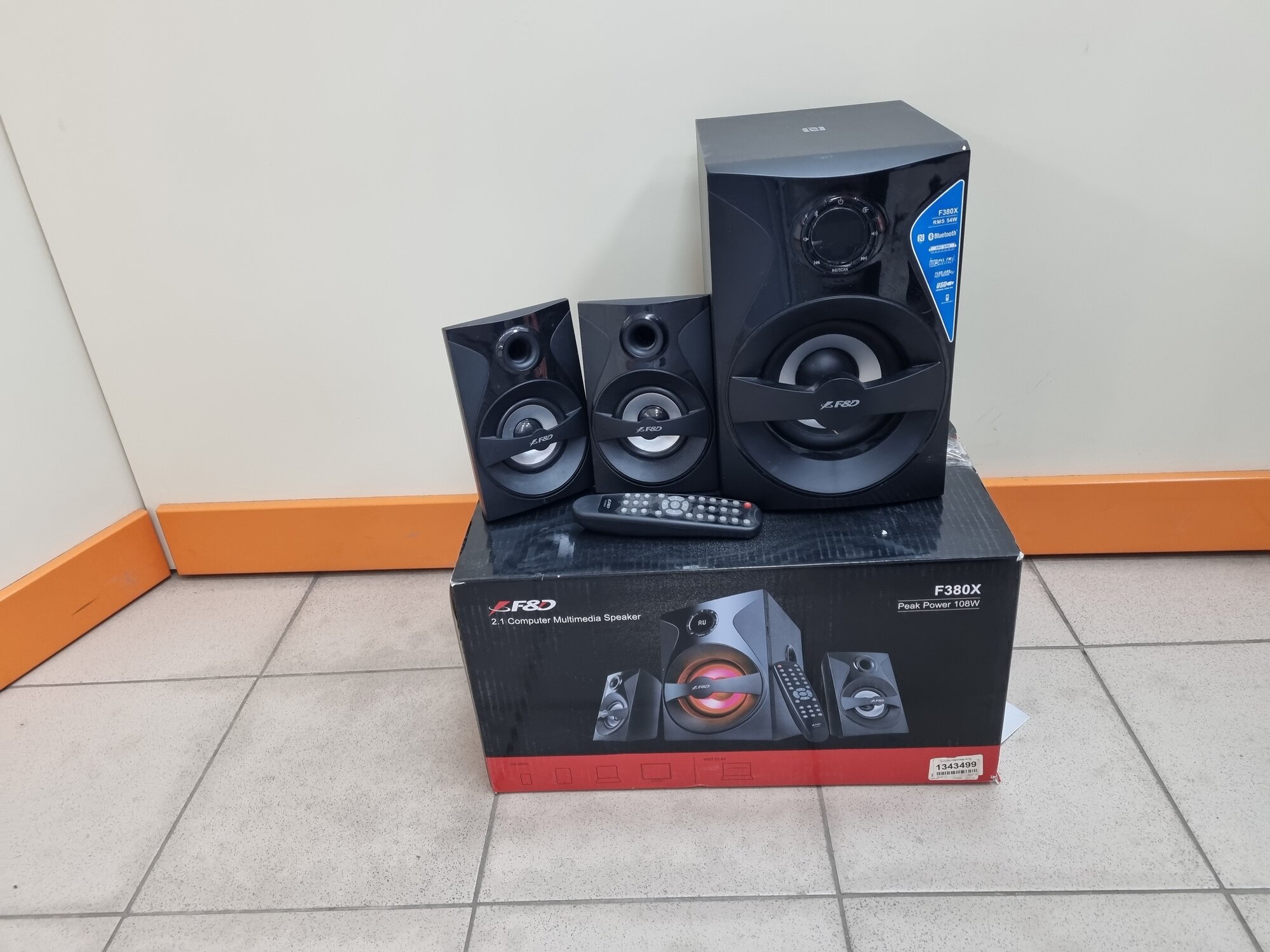 Колонки F&D F380X черный Б\У уценка