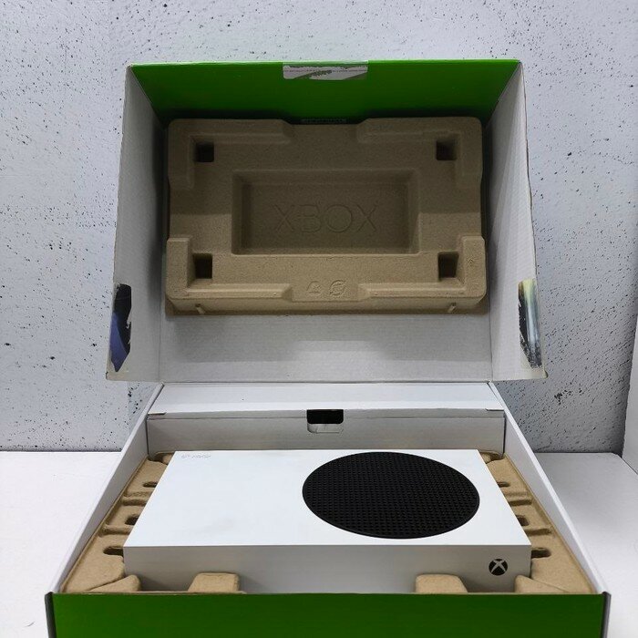 Игровая приставка Microsoft Xbox Series S