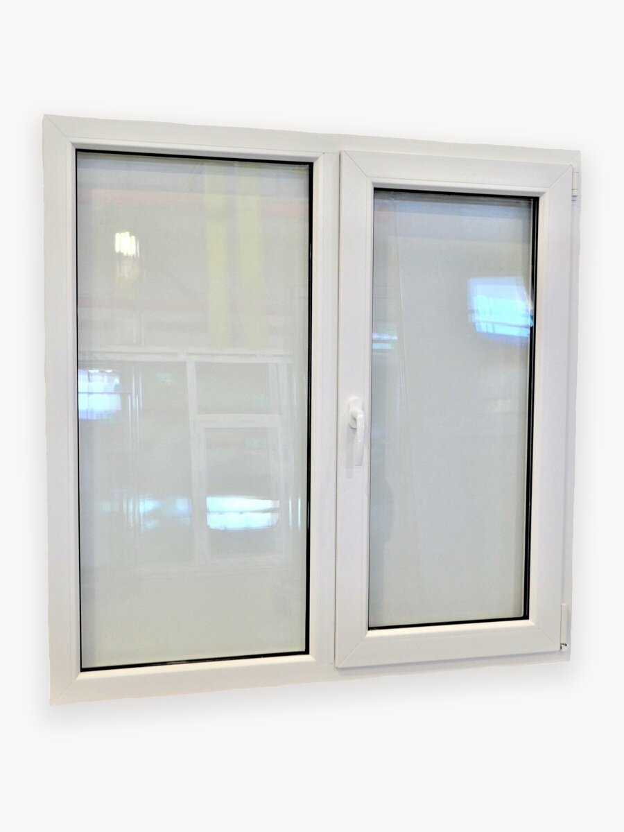 Пластиковое окно ПВХ (1200*1200) поворотно-откидная правая створка, стеклопакет 24мм (2 стекла)