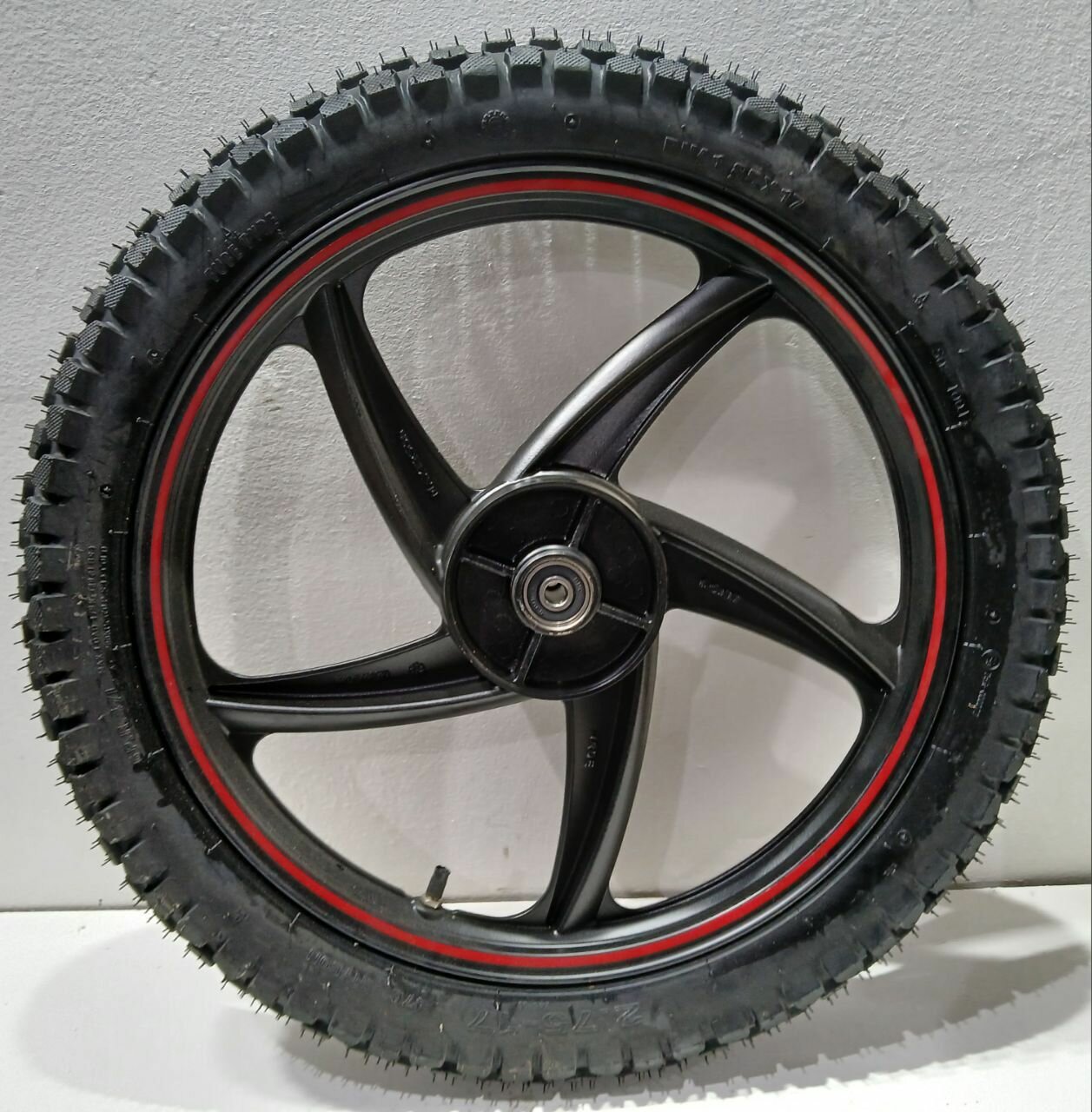 Колесо заднее в сборе 2.75-17 мопед ALPHA RS LUX 11