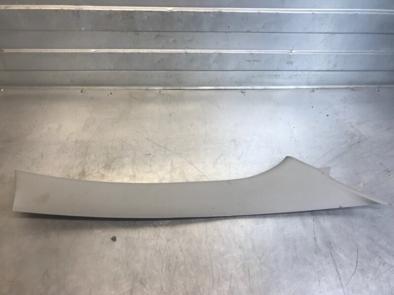 Обшивка стойки Chevrolet Spark M200 A08S3 2005 перед. прав. (б/у) 96436023