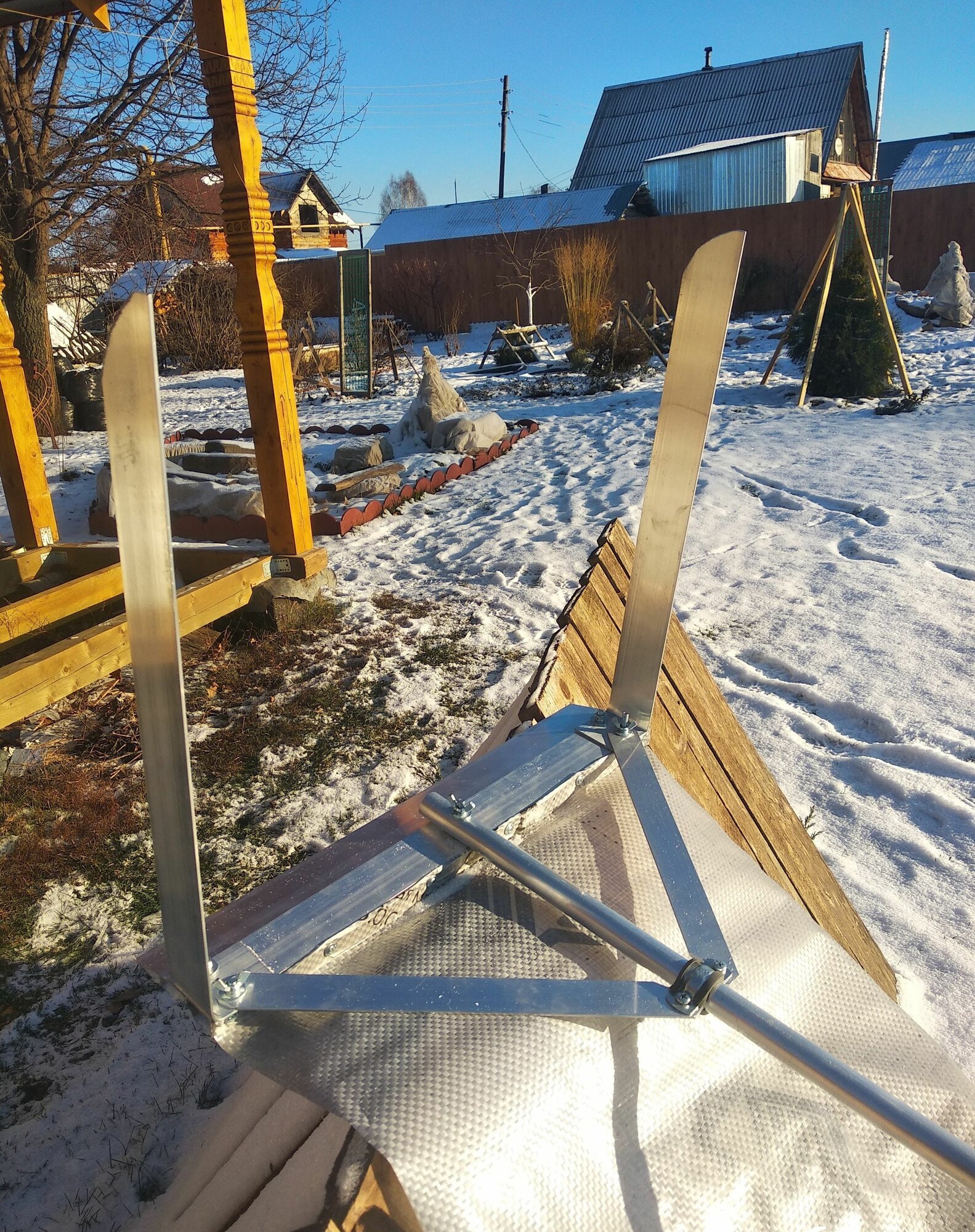 Скребок-резак Ижик-3 для уборки снега с крыши