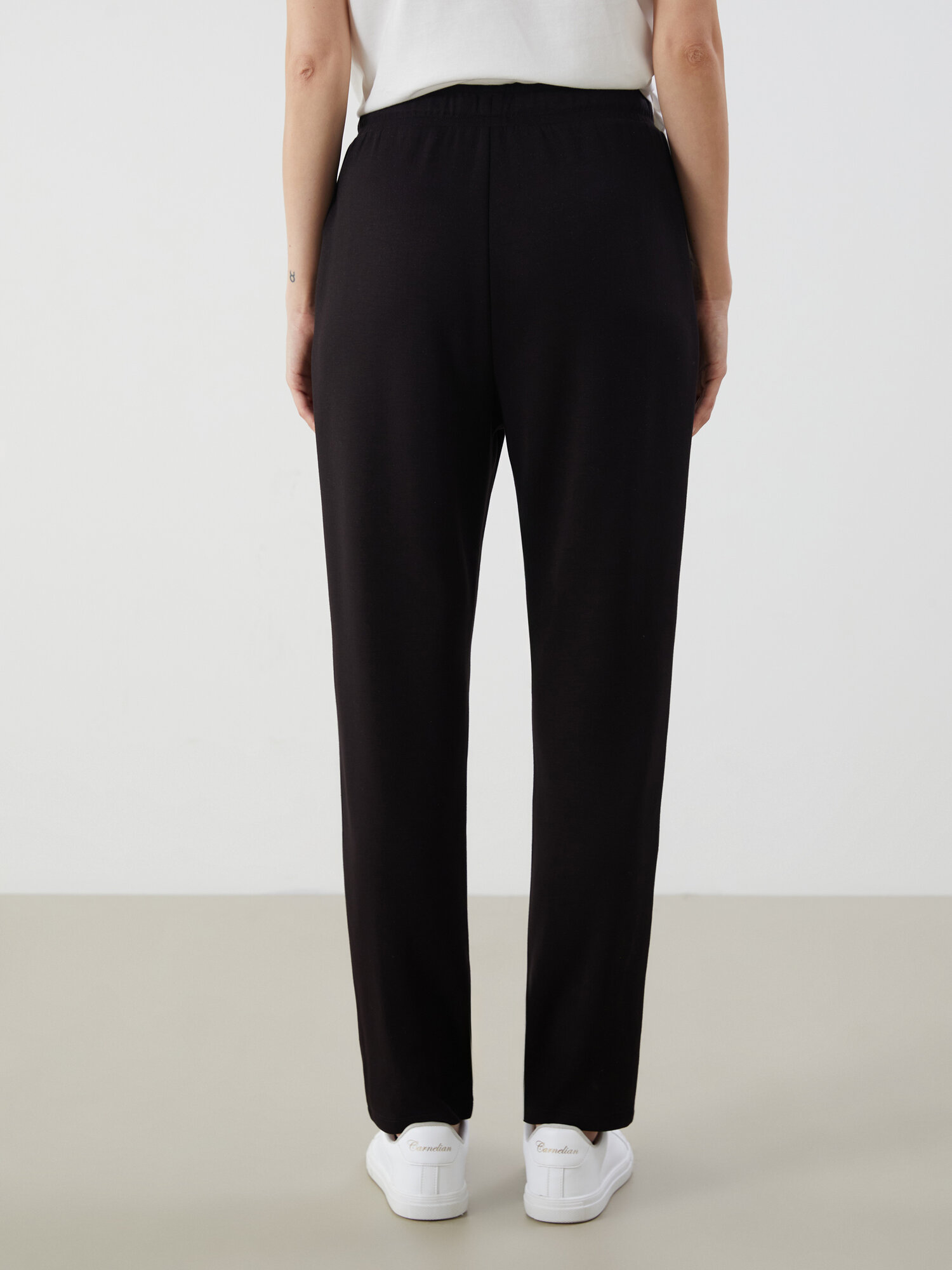 Брюки спортивные