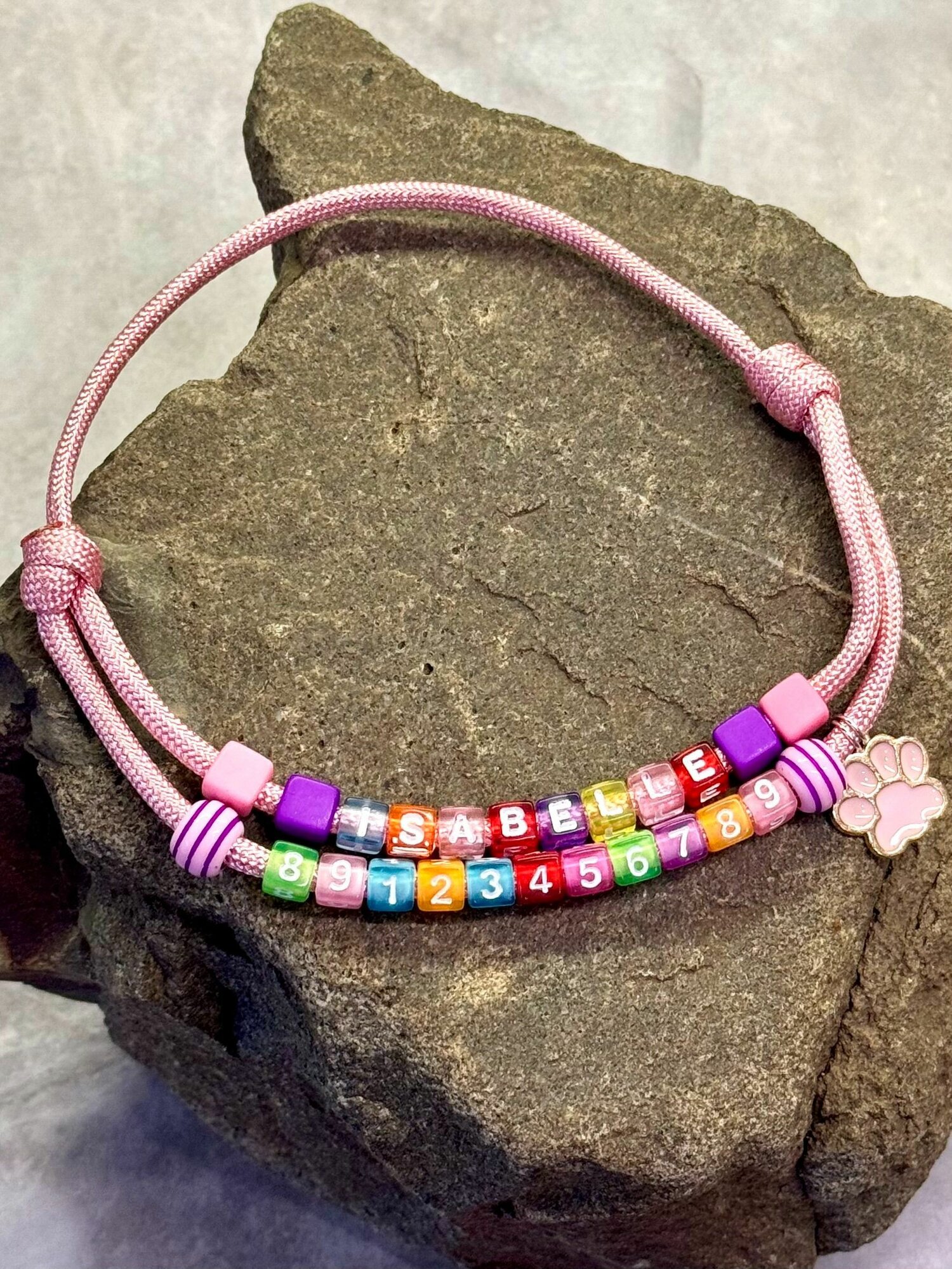 Адресник для собак и кошек, из бусин на шнурке