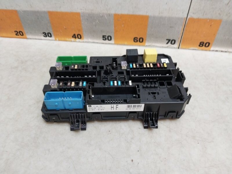 Б/У Блок предохранителей Opel Astra GTC 2006 H, L08 433986 OPEL арт. 13206758