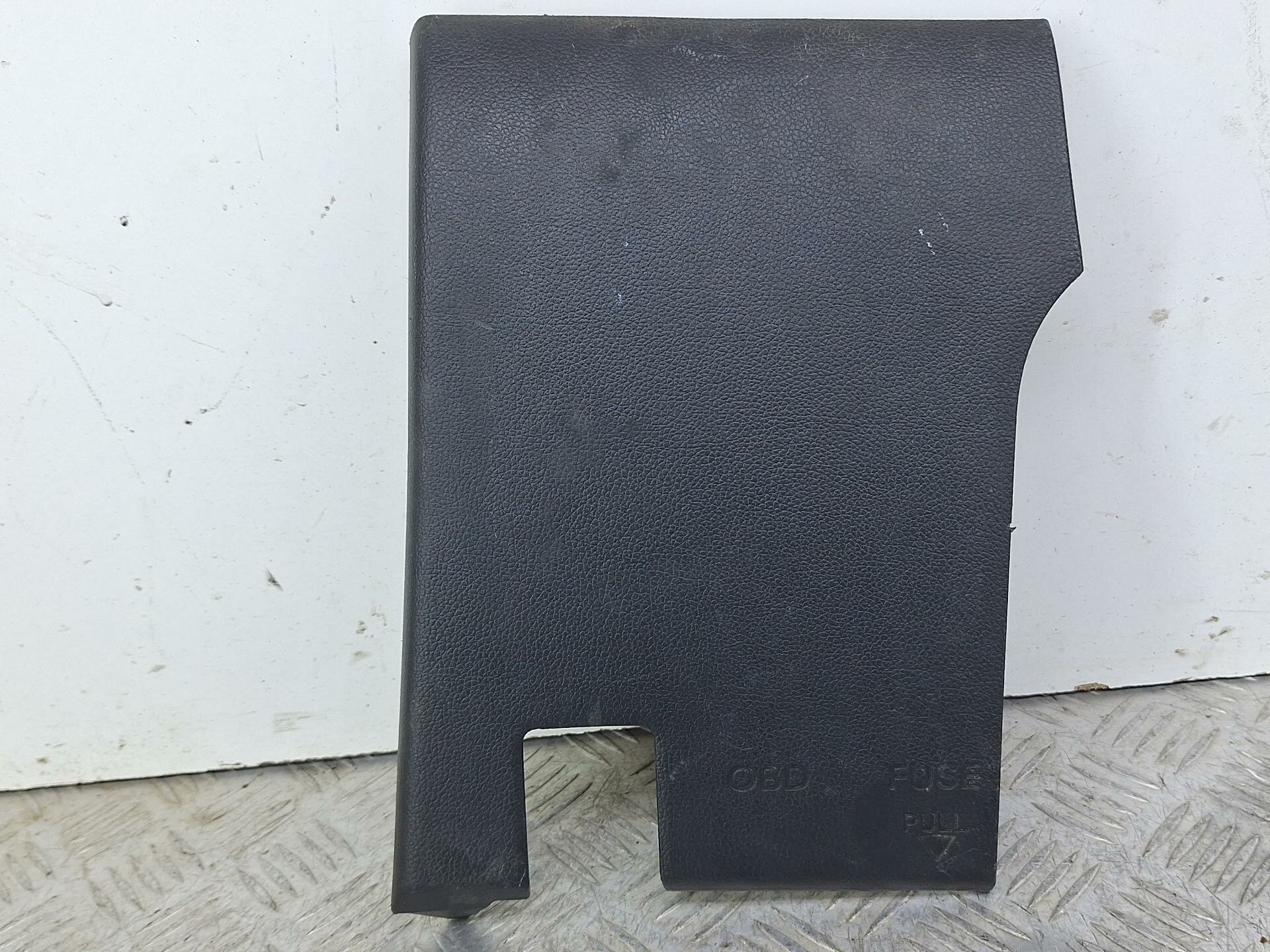 Крышка блока предохранителей Kia Rio 3 (2011 - 2015) 847554Y000