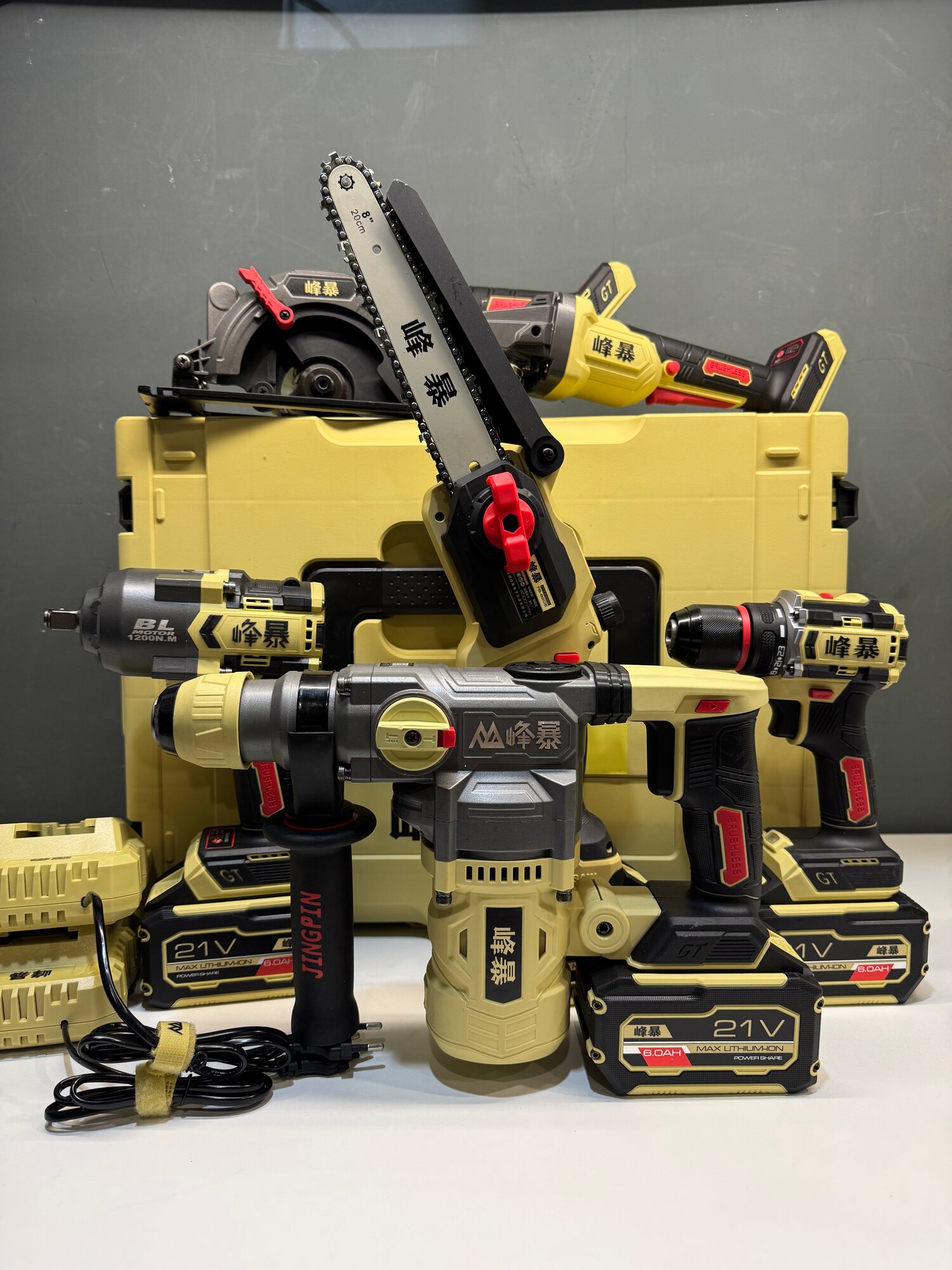 Feng Bao 6 в 1 набор электроинструмента, обновленный, перфоратор 8030, 4 акб, зарядка, кейс