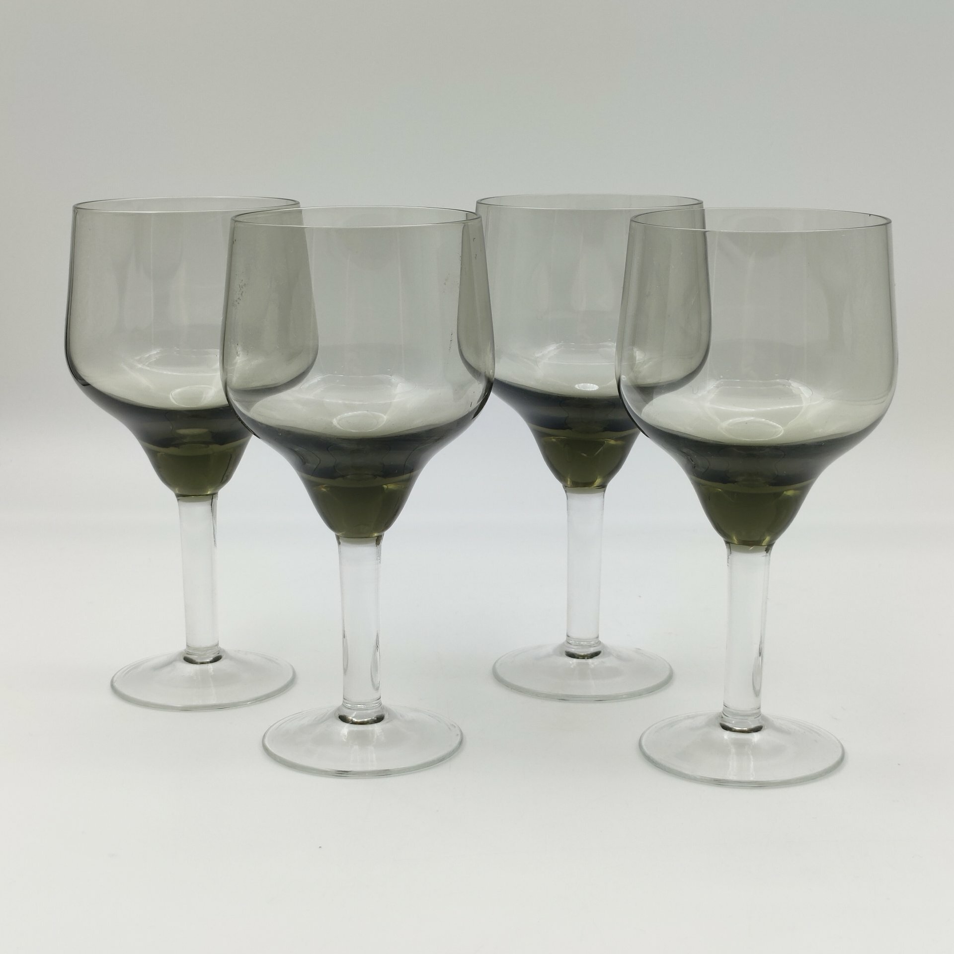 Набор из 4-х бокалов дымчатого цвета, цветное стекло, СССР, 1970-1990 гг.