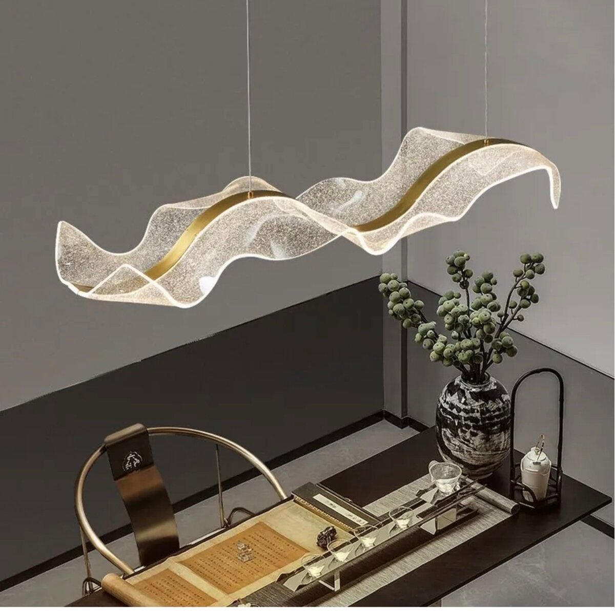 Современный потолочный светильник в виде Золотой волны, длина 80 см