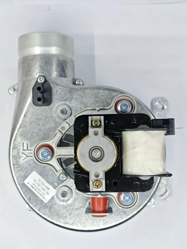 Алюминиевый вентилятор левый для котлов брендов Fondital (Фондитал), Kentatsu (Кентатсу), Оазис (номинальная мощность: 65 Вт, на усиках)