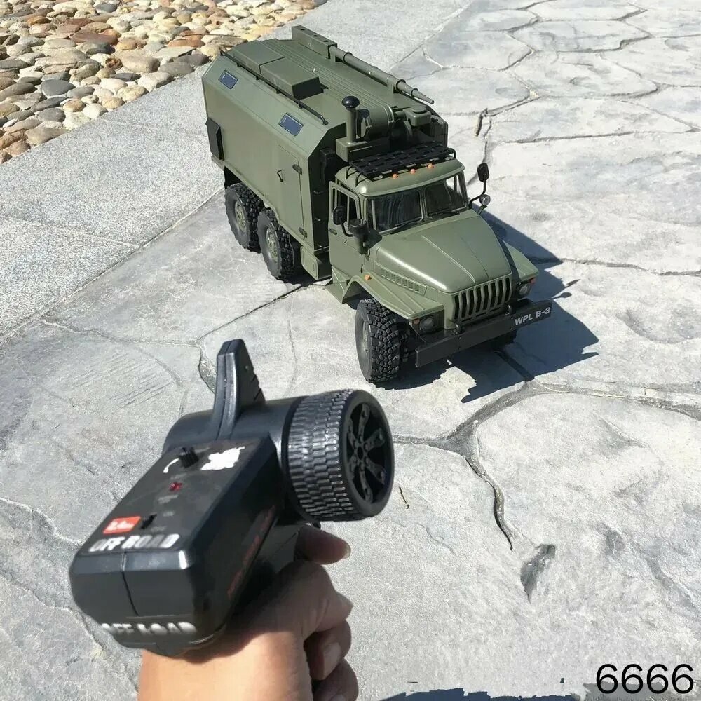 Радиоуправляемая машина/внедорожник WPL Советский военный грузовик "Урал" 6WD RTR масштаб 1:16 2.4G - WPLB-36