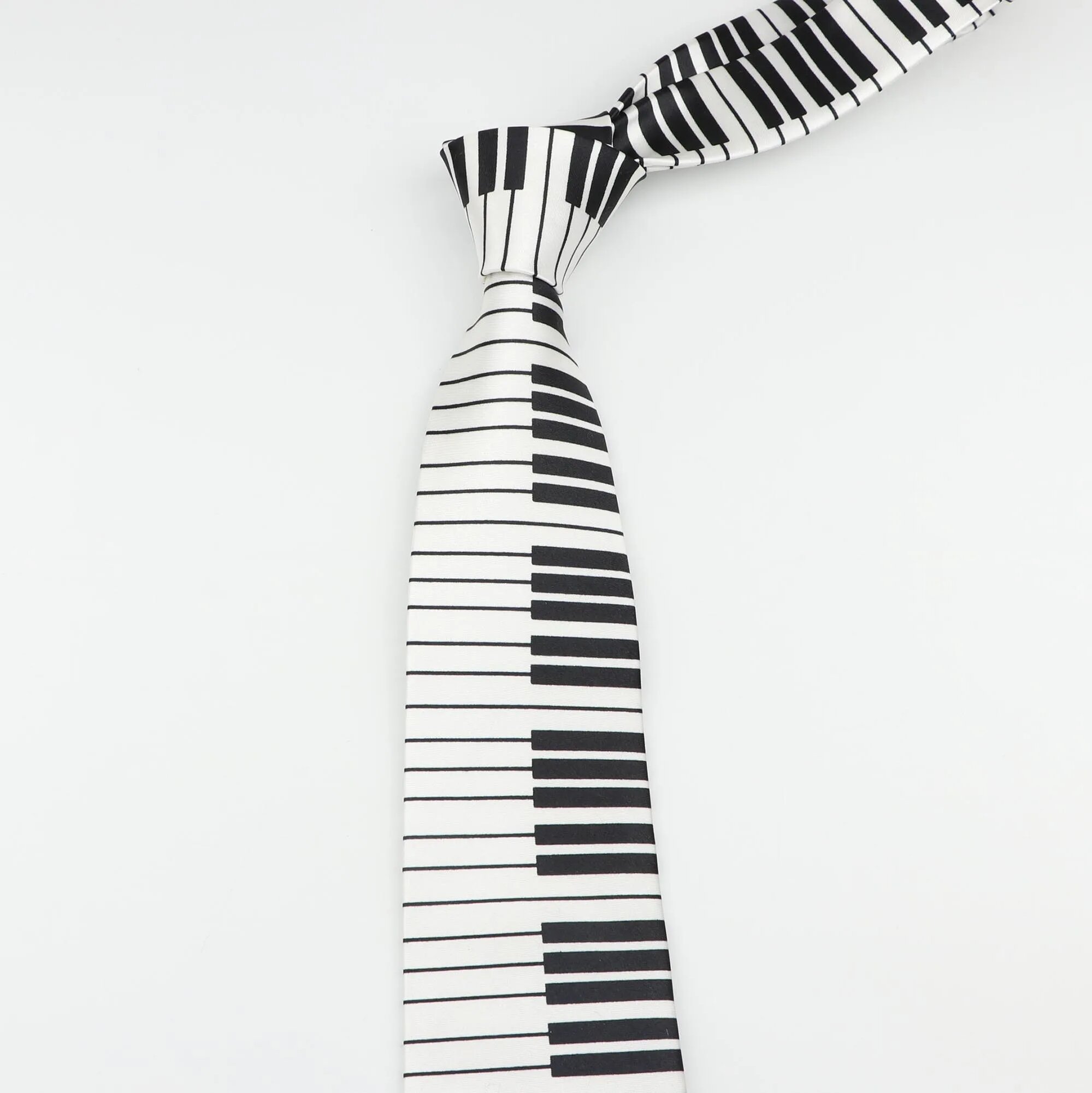 Галстук M Wyatt