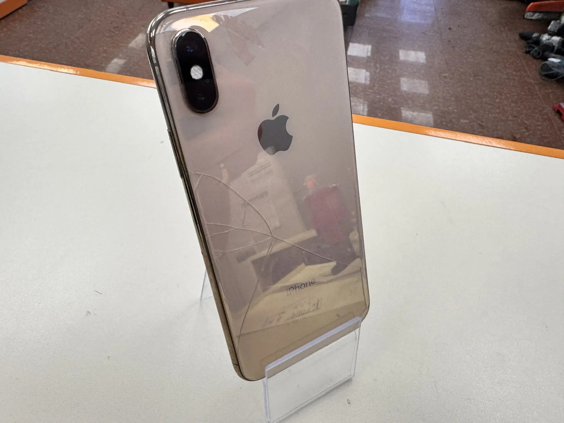 Смартфон Apple iPhone Xs, 256ГБ, золотистый, OLED, FaceID, A12, уценка, б/у