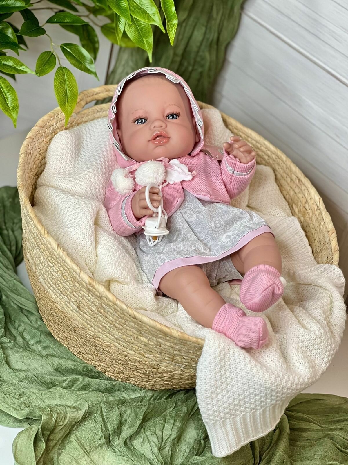 Кукла для девочки виниловая 42 см Ресьен Насидо (5104K)