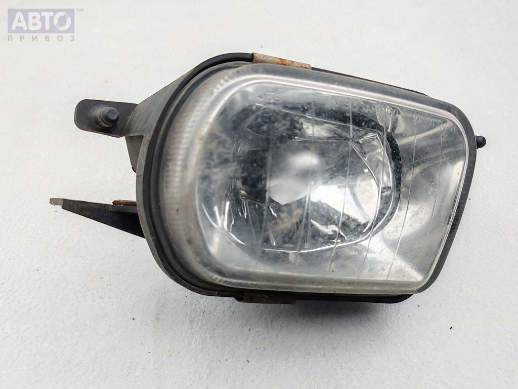 Фара противотуманная правая Mercedes C-Class W203 (2000-2006)