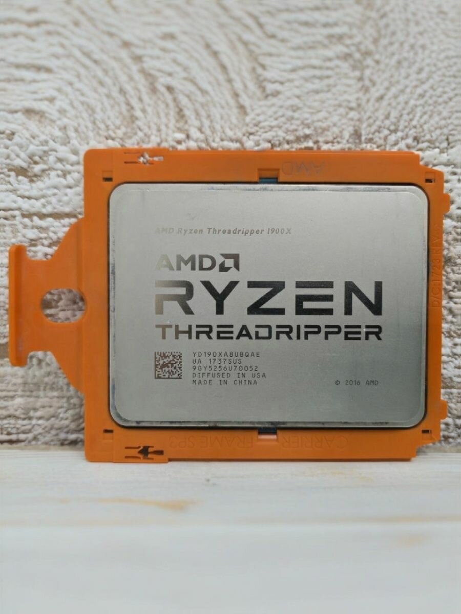 Процессор AMD Ryzen Threadripper 1900X. Товар уцененный