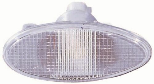 Повторитель указателя поворота белый Mitsubishi Lancer all 03-04