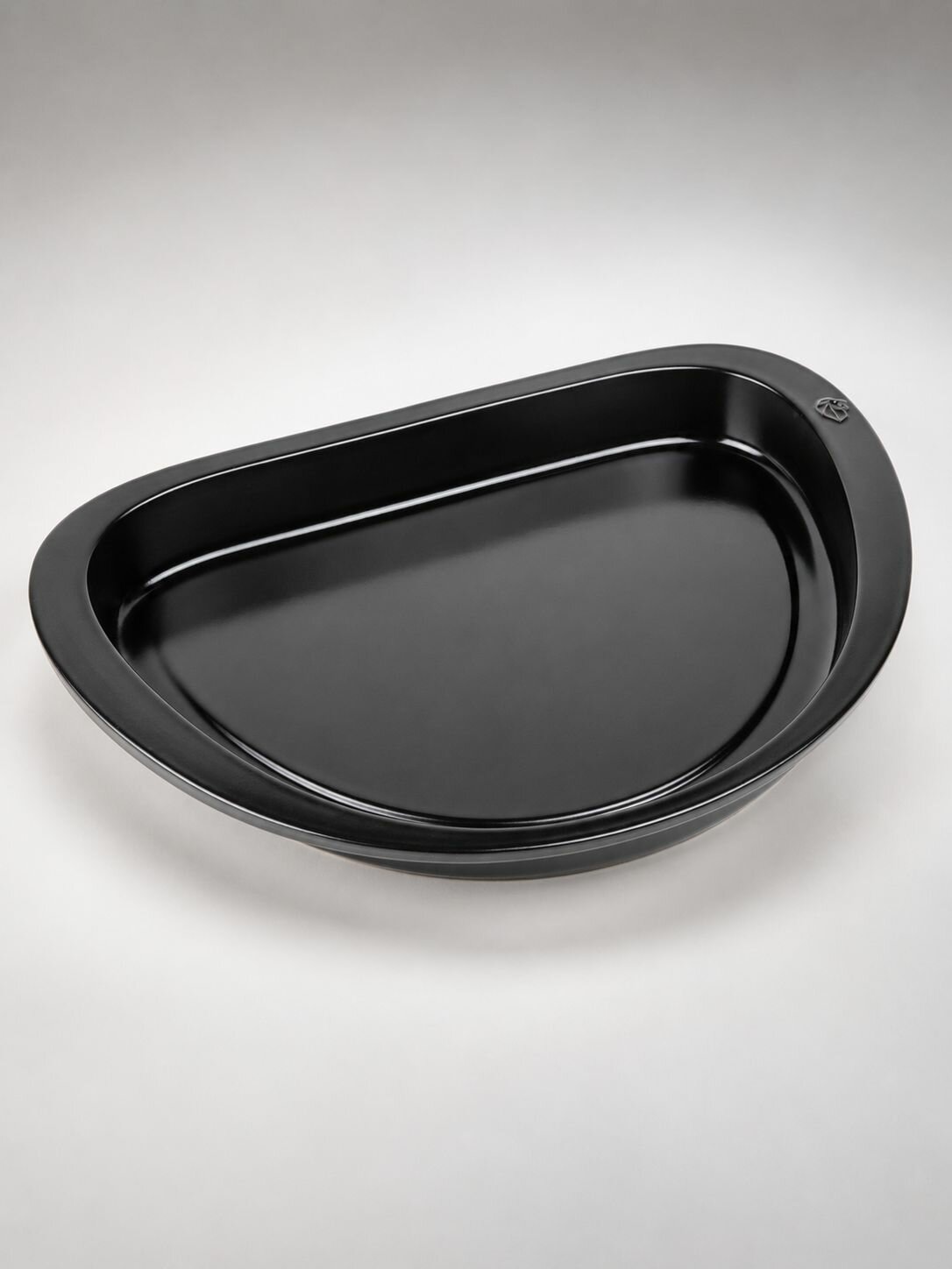 Блюдо в форме полумесяца Peugeot Grill to Table, 43х30х5.5 см