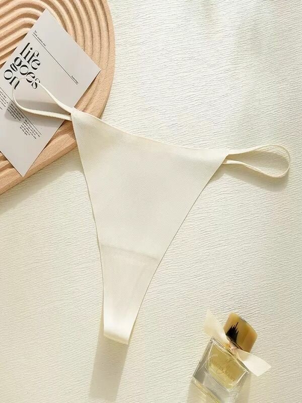 Соблазнительные невидимые трусики-стринги