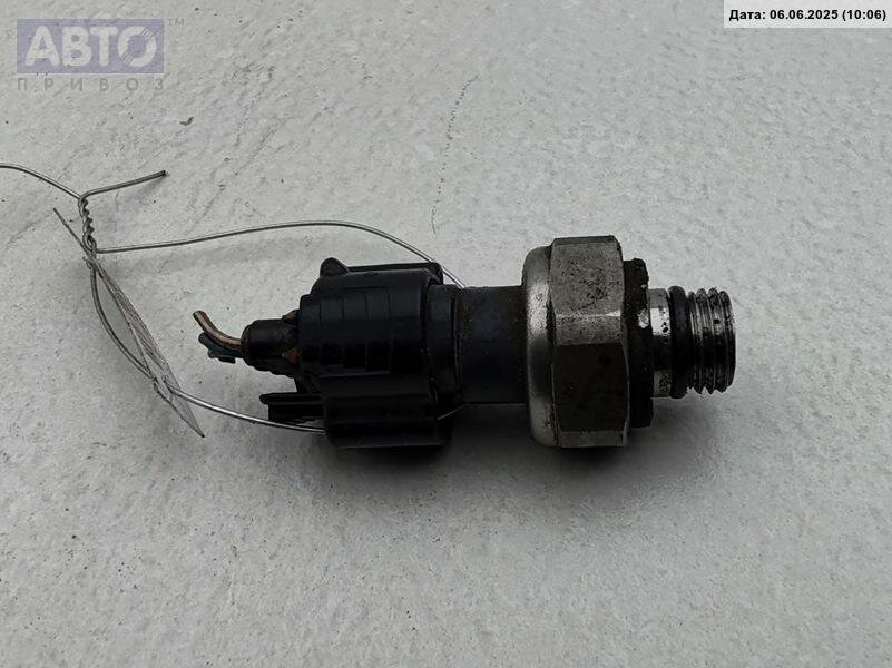 Датчик давления масла Toyota Avensis (2003-2008)