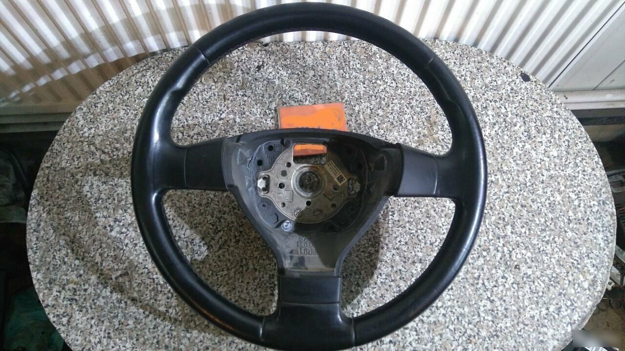 Рулевое колесо Фольксваген пассат B6 VW Passat 1K0419091
