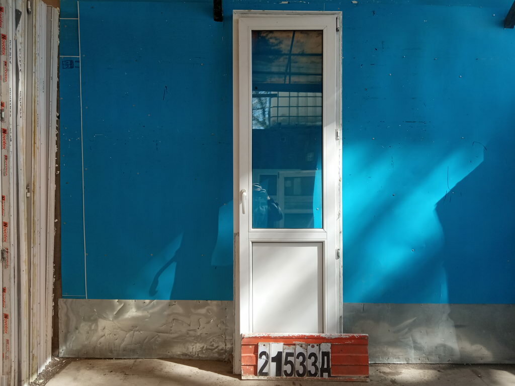 Пластиковые Двери Б/У 2200(в) х 660(ш) Балконные