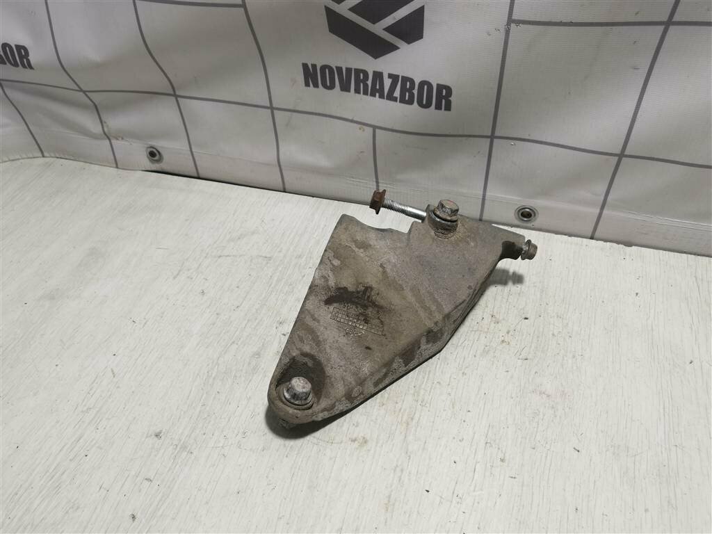 Кронштейн генератора Chevrolet Lacetti 04-13