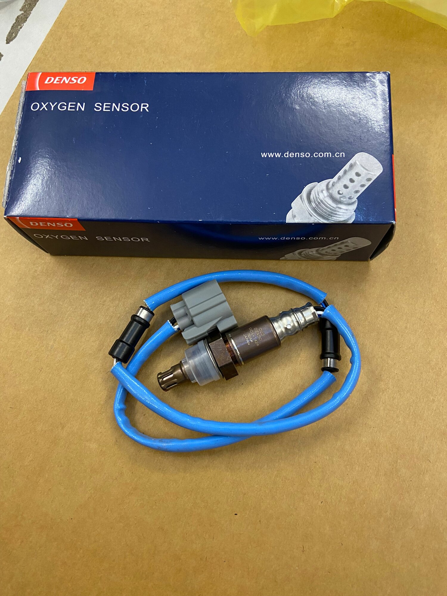 Кислородный датчик лямбда зонд Denso DOX-1424