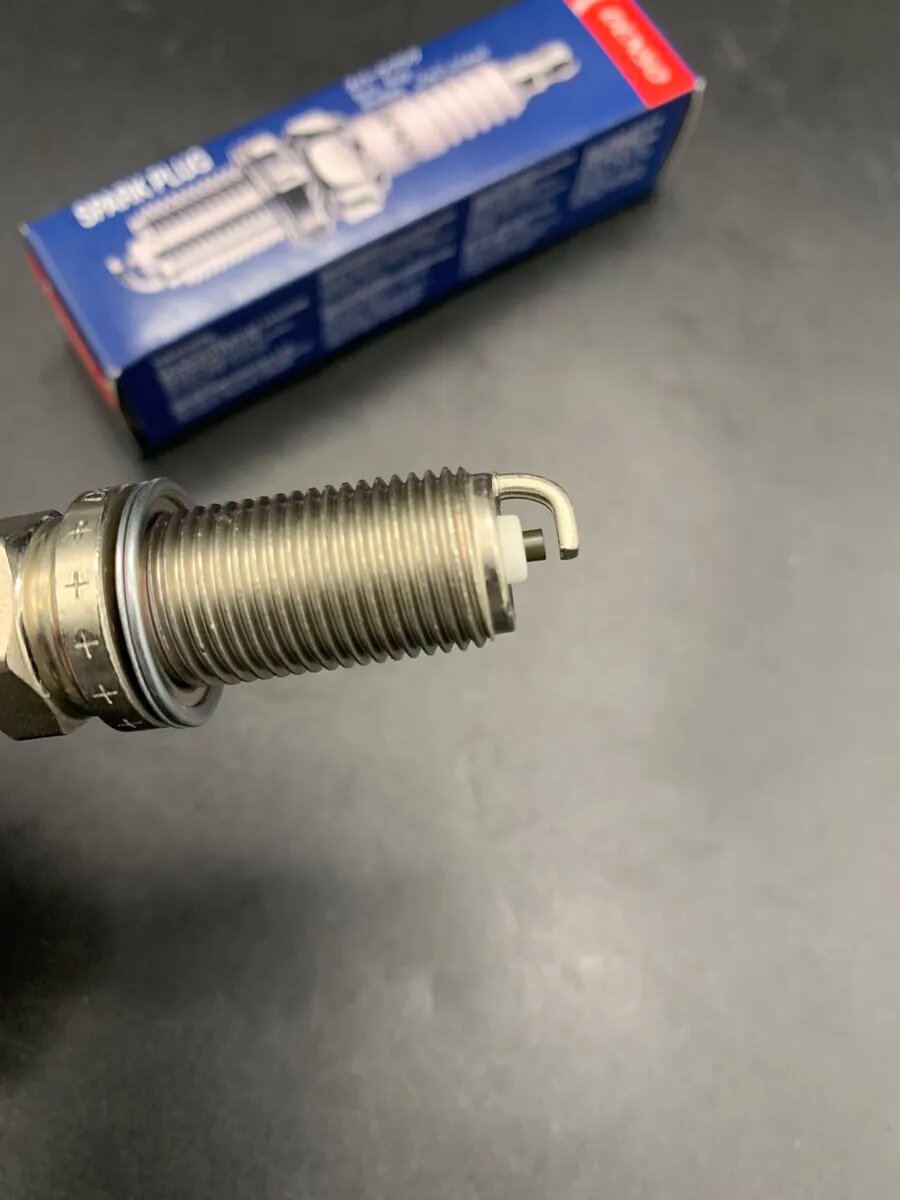 Свеча зажигания Новое