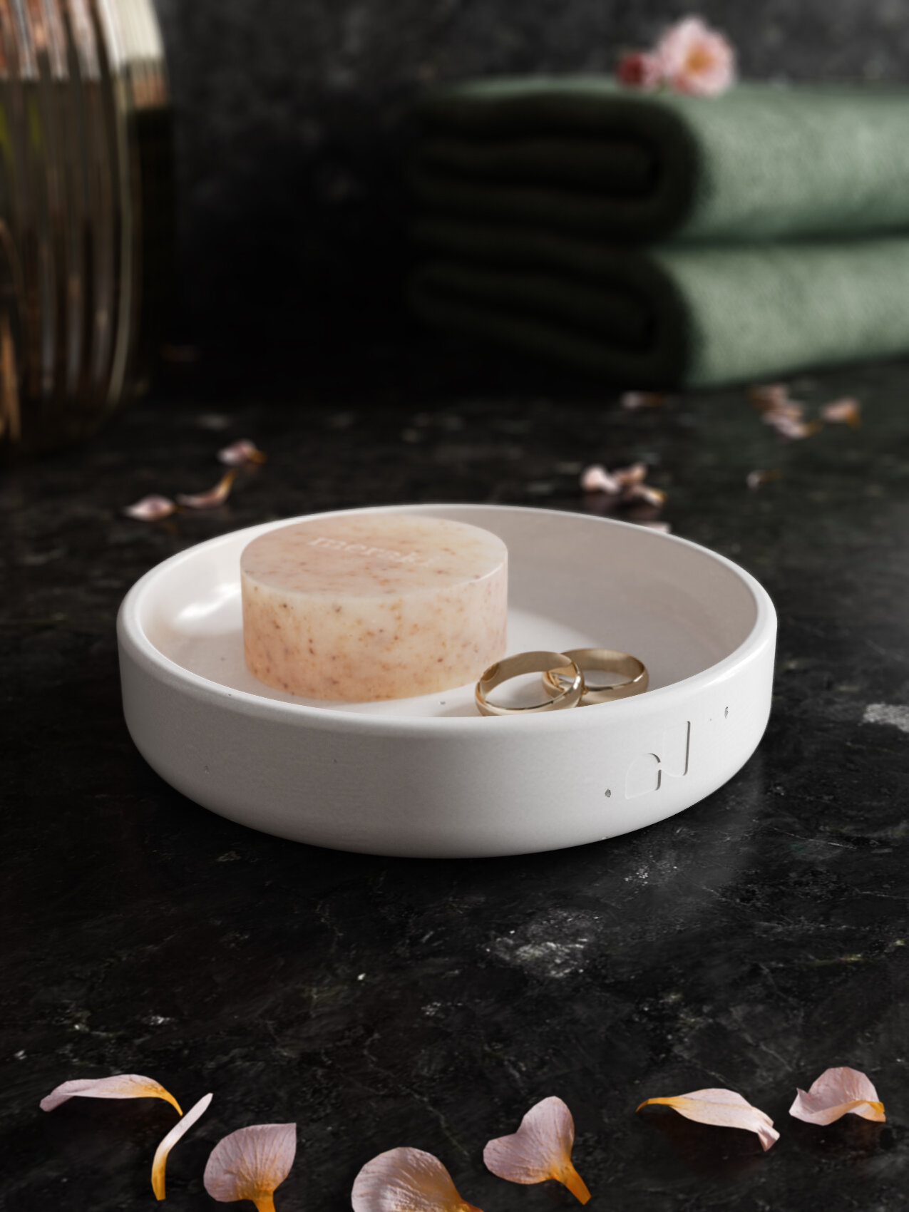 Интерьерная посуда для кухни и гостиной. Декоративная поднос - подставка 11х11 см. Bordeaux circle XS белая глянцевая.