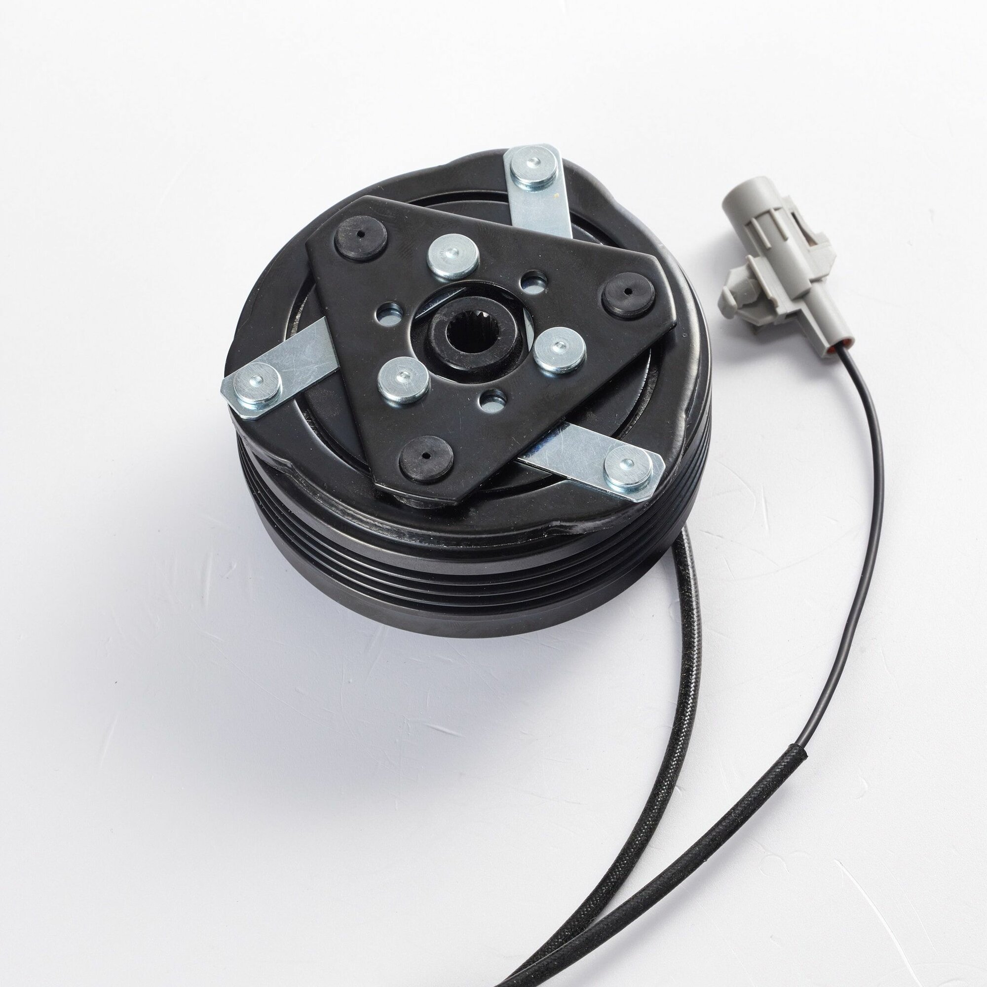 Муфта компрессора кондиционера MITSUBISHI MSC60C на автомобили Suzuki Swift / Suzuki SX4