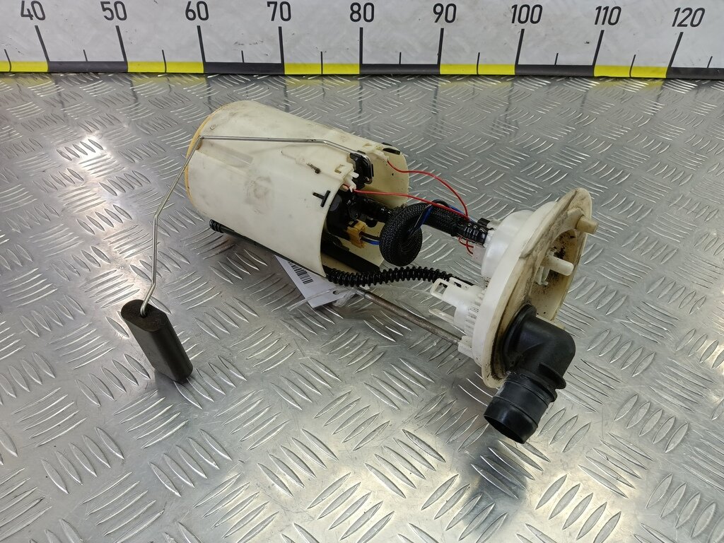 Насос топливный (бензонасос) Б/У для Iveco Daily V (2011—2014) 69503676