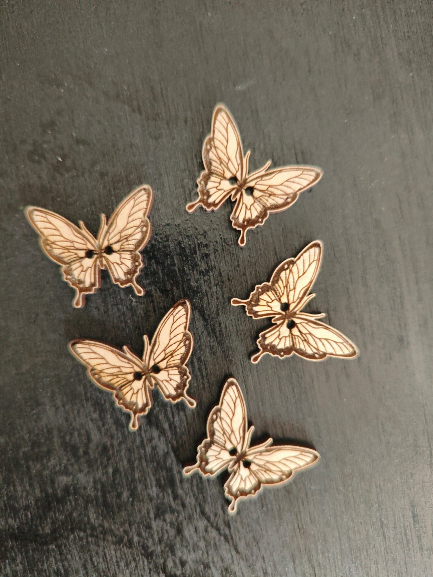 Пуговицы деревянные декоративные 10шт Бабочки