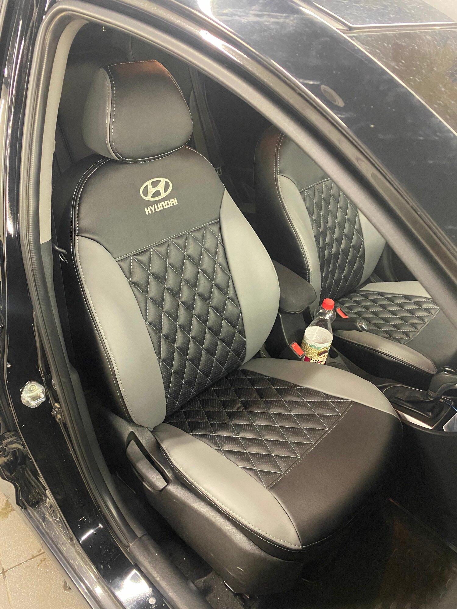 Авточехлы на Hyundai Solaris I (2010 2014)/I рестайлинг (2014 2017) седан, задний ряд 60/40