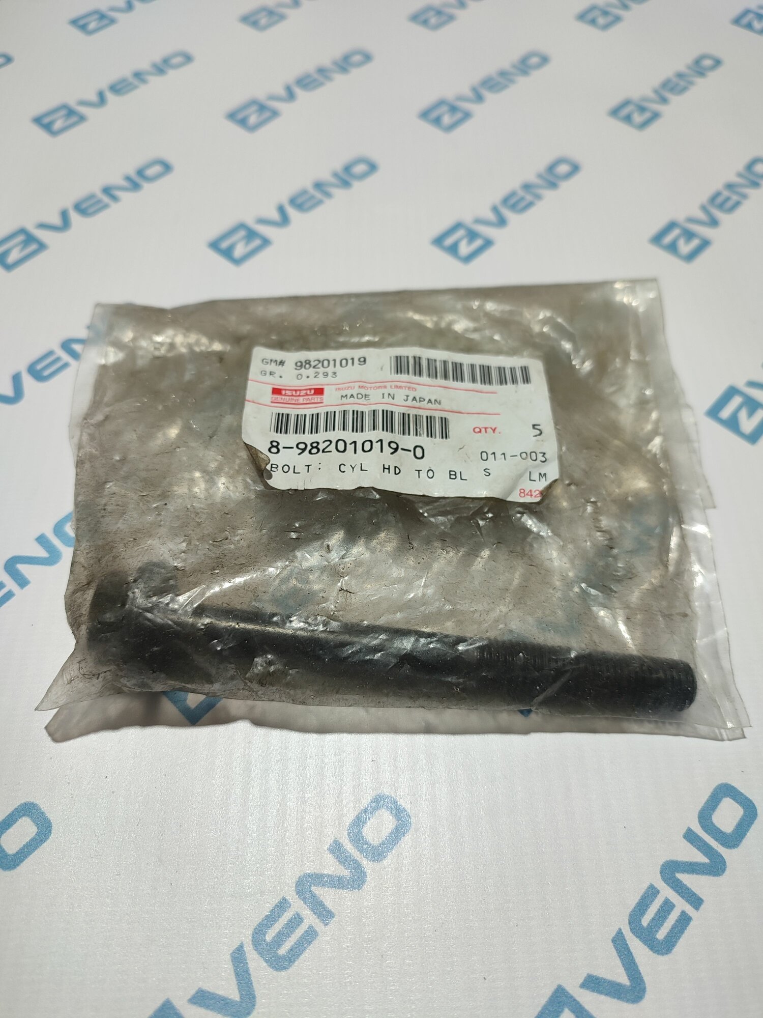 Болт головки блока цилиндров 8982010190, для Isuzu 4JJ1, для экскаватора