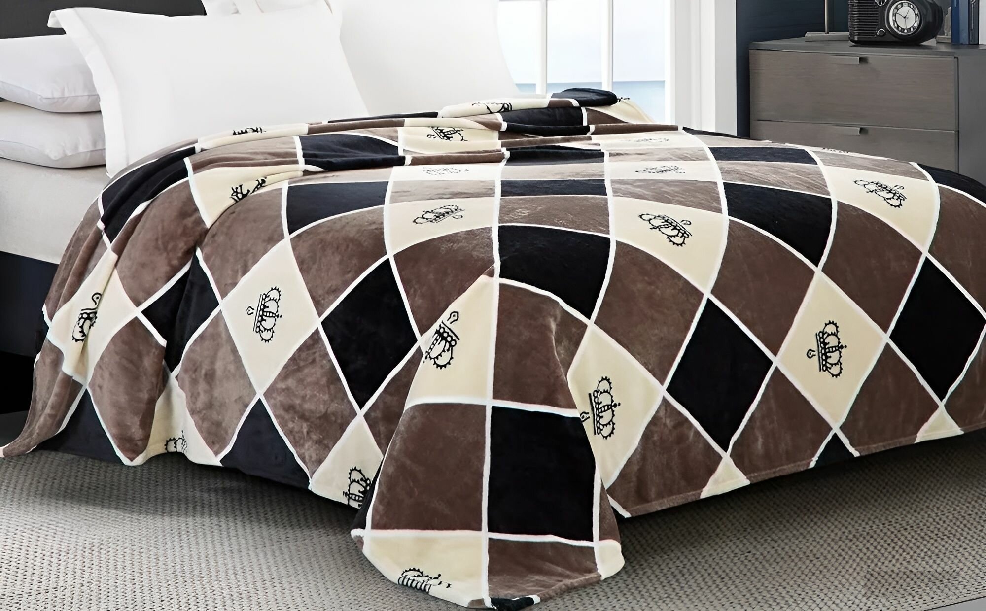 Мягкий и Теплый Плед На Диван, Кровать, Кресло. Предмет декора интерьера для дома, квартиры, дачи.