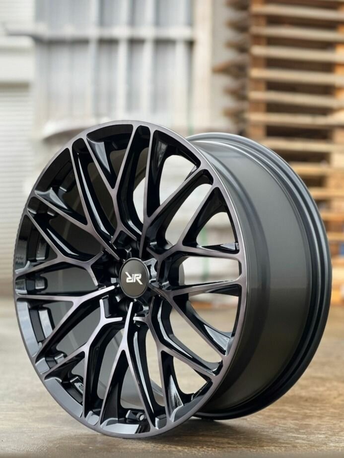 Диски автомобильные RR CSS8122 19*8,5 5*114,3 ET35 67,1 B-P/B