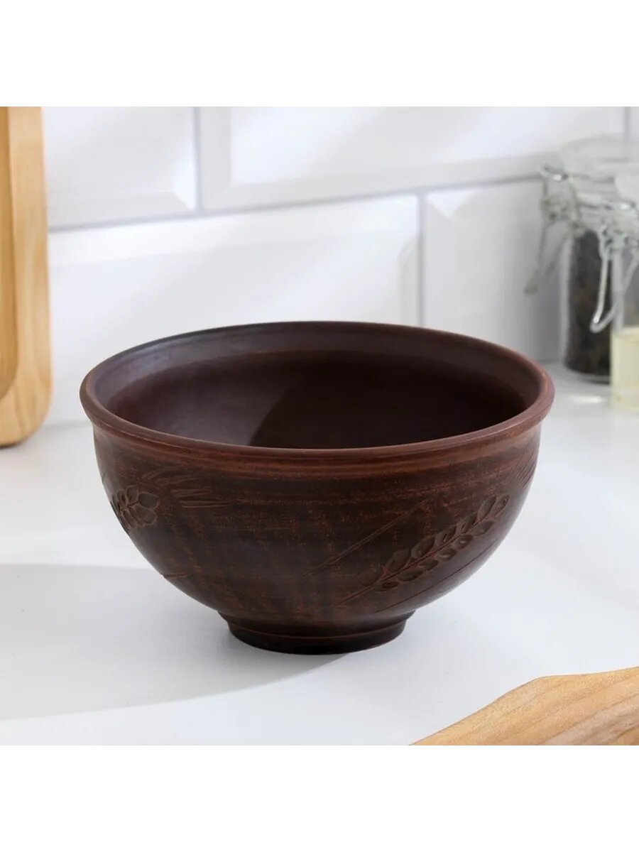 Стильный салатник из натуральной глины