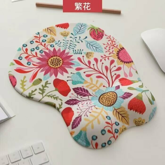 Miniso Stitch — коврик для мыши, подходящий для компьютеров, ноутбуков и офисного использования.