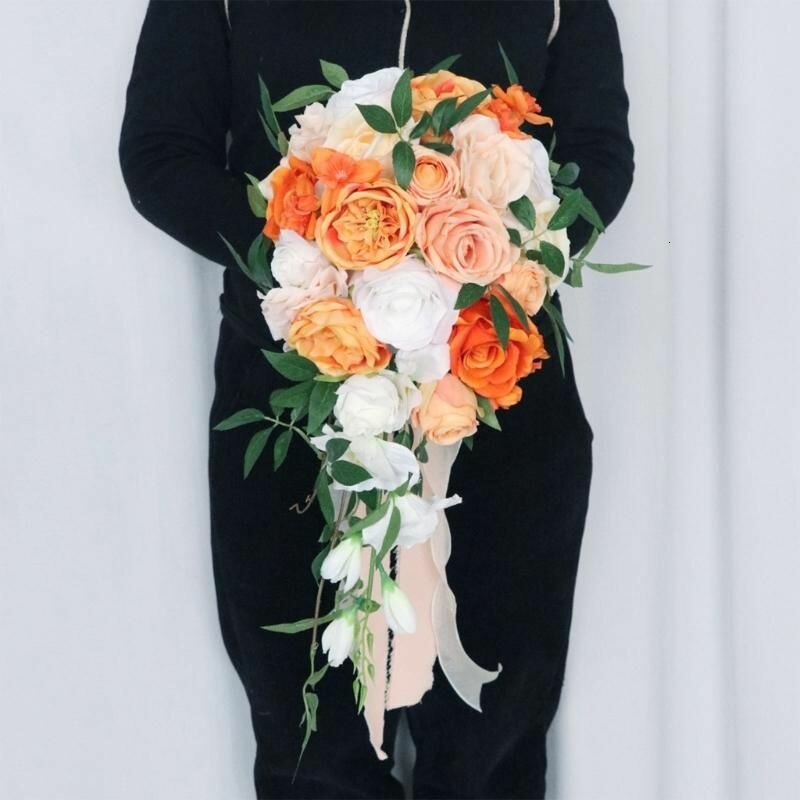 1 букет из апельсинов с шампанским для новобрачных