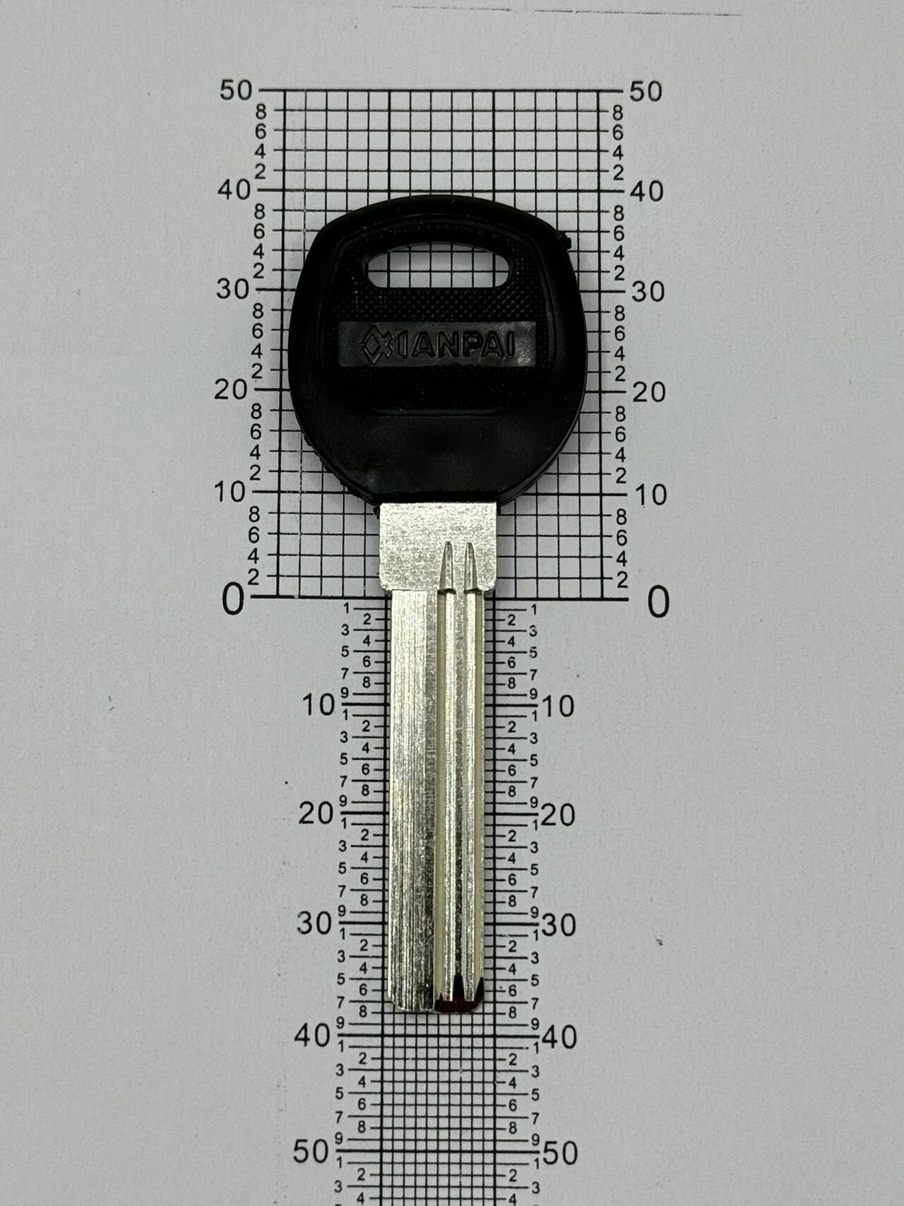 Вертикальный ключ Baodean 2паза (38мм) в пластике левый, (10шт