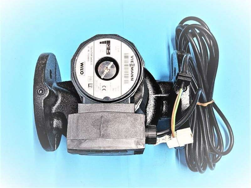 7339469 Комплект подключения бойлера для котлов Viessmann свыше 70kW - циркуляционный насос WILO VITOP S40/4-3 7339900