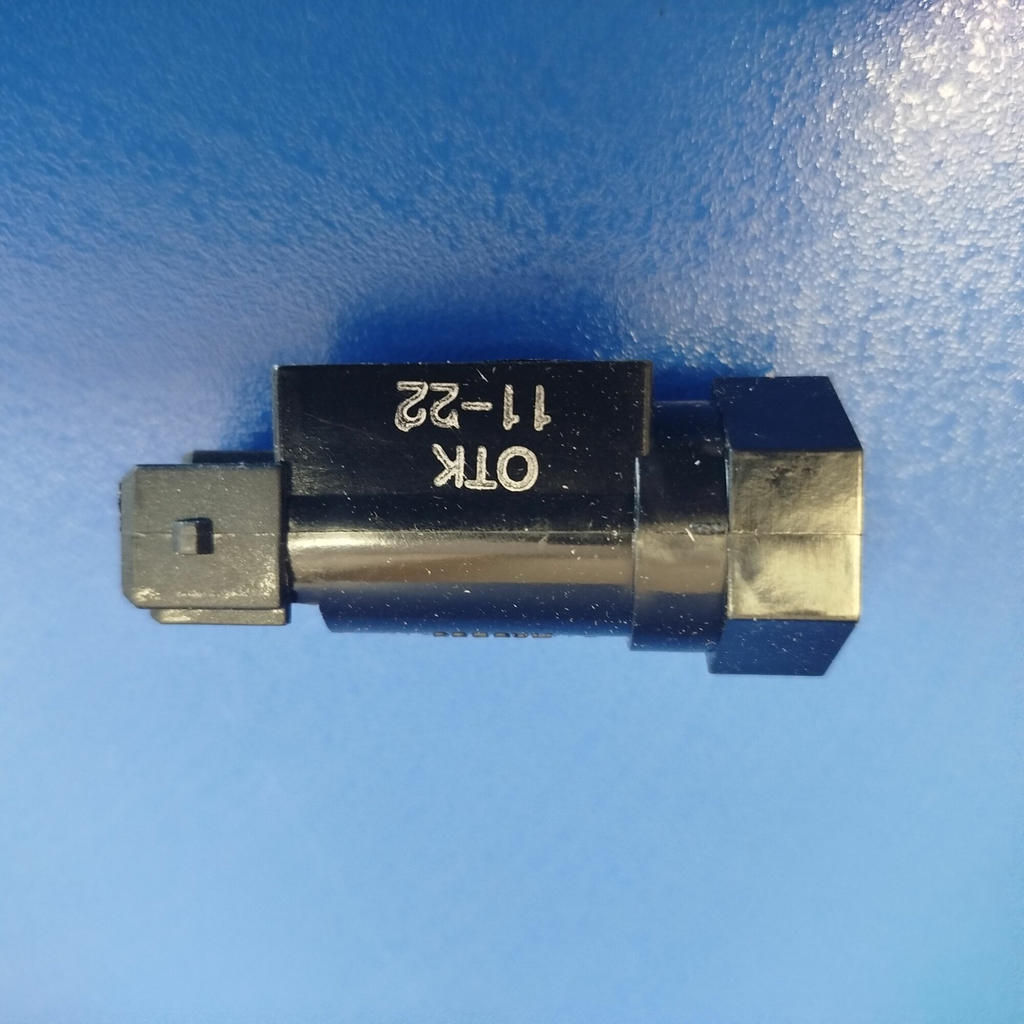 Датчик скорости "ВАЗ" для автомобилей ВАЗ 2110-15 (плоский разъем, без провода) (343.3843) (2111-3843010-82)