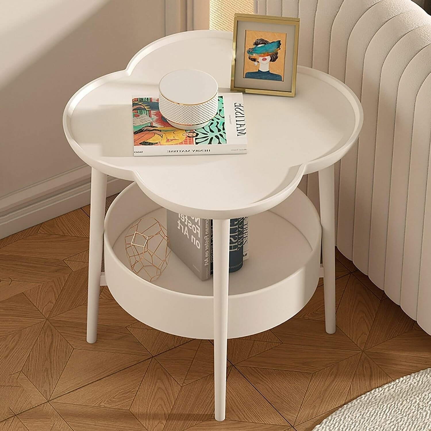 Боковой столик формы белого лепестка, Конец стола 2-уровневый с полкой для хранения корзины, Кофейный столик, Ночница Акцентный столик, для Гостиной Спальни Офиса, Террасы Двора Балкона Сада, Материал MDF + Металл, Вместимость веса 40 фунтов, Общие