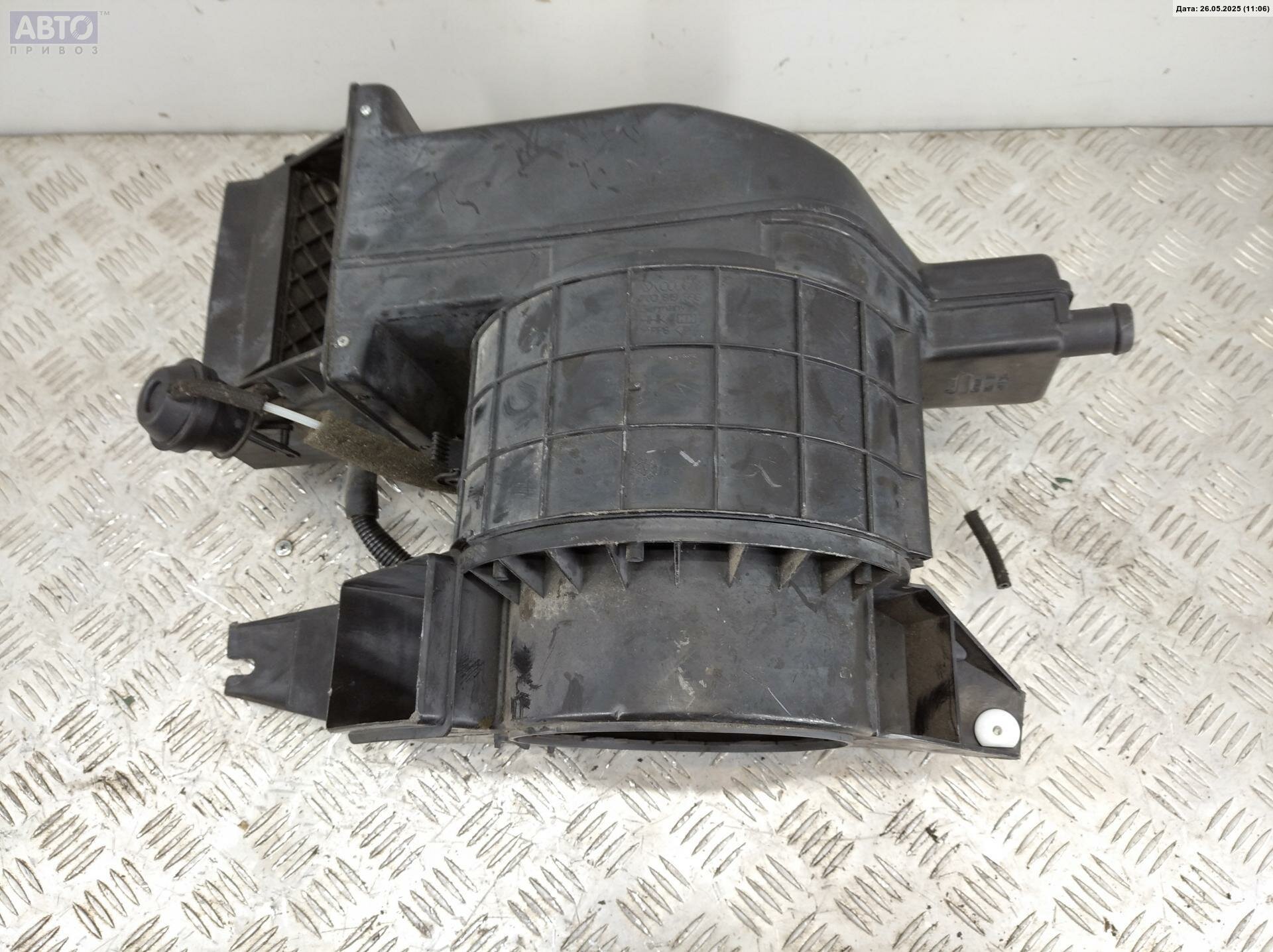 Корпус салонного фильтра Volkswagen Transporter T4