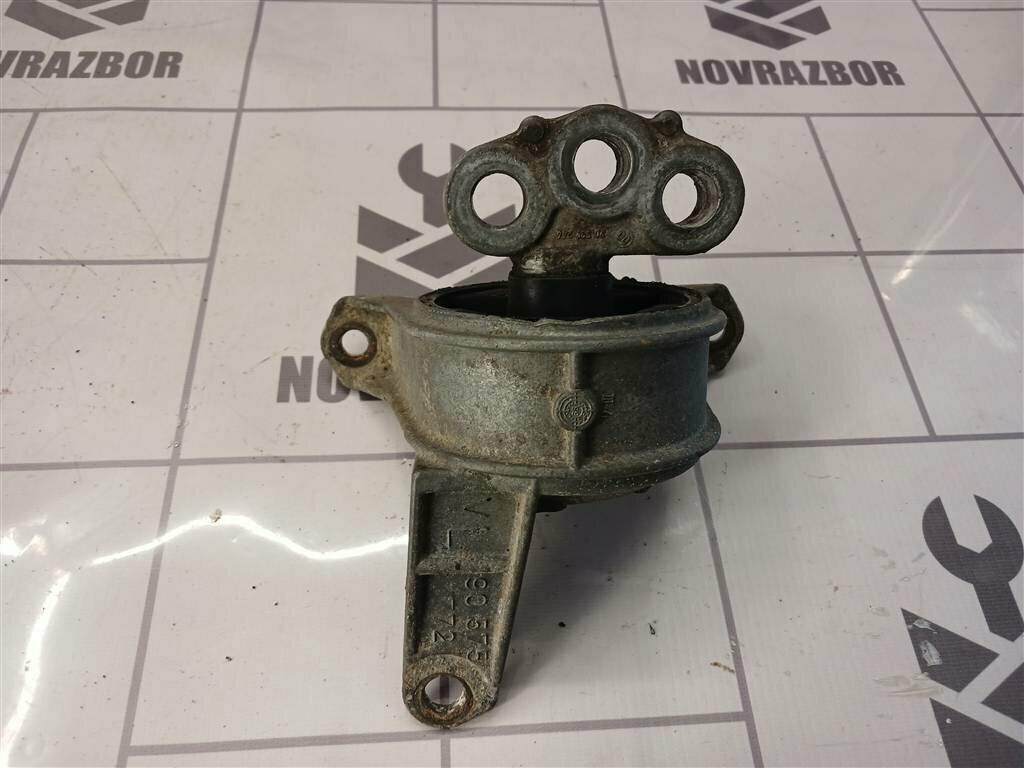 Опора двигателя правая Opel Zafira A 99-05