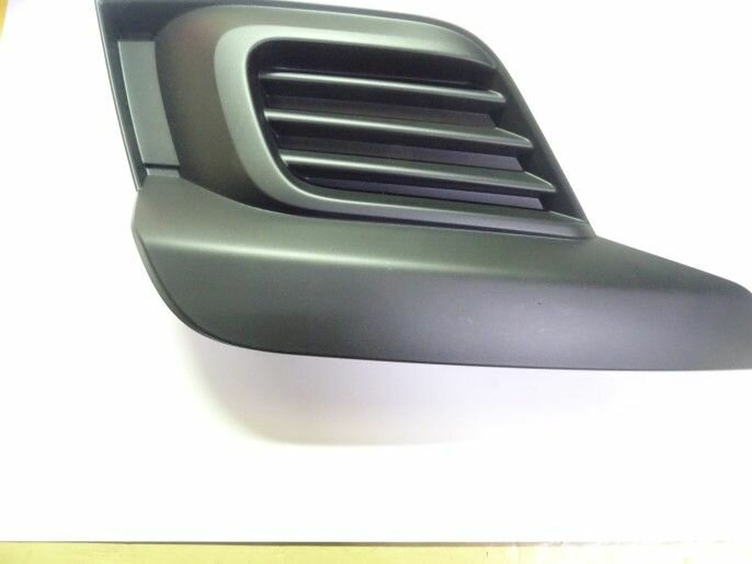 Заглушка п/туман. фар Renault Logan II с 2018 г. лев.