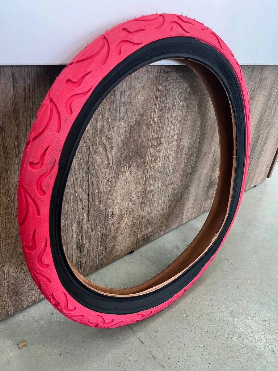 Покрышка для велосипеда BMX 20x2,125 красная